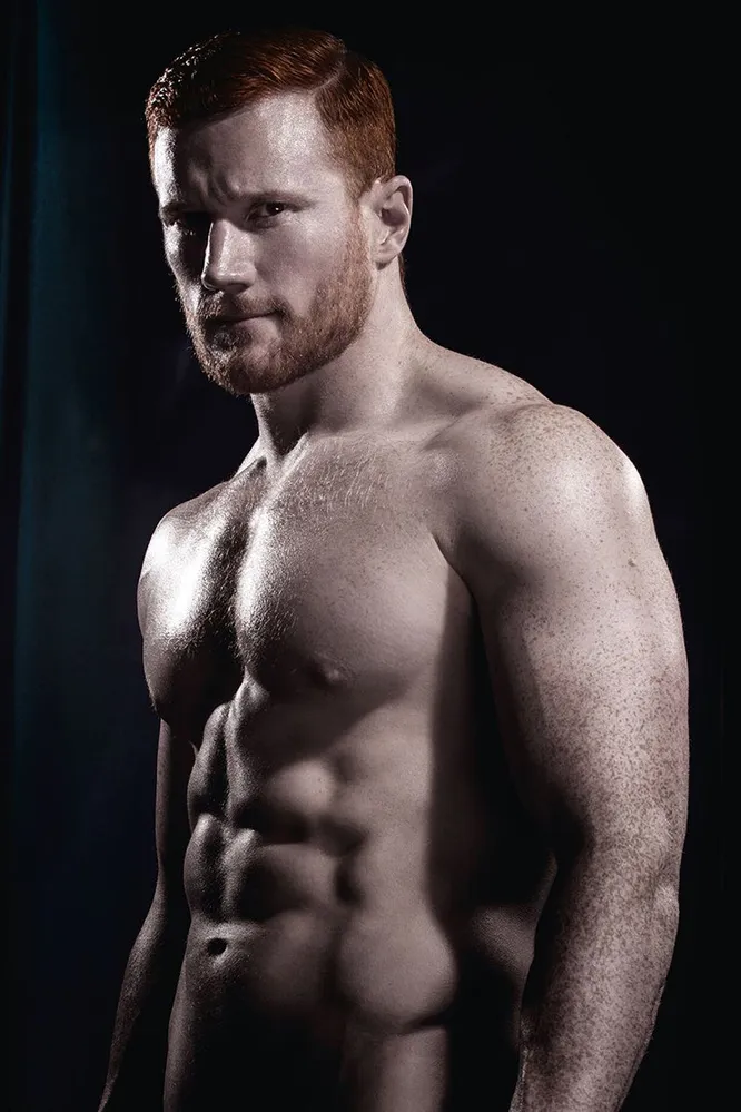 Это огонь: откровенный календарь с рыжими мужчинами